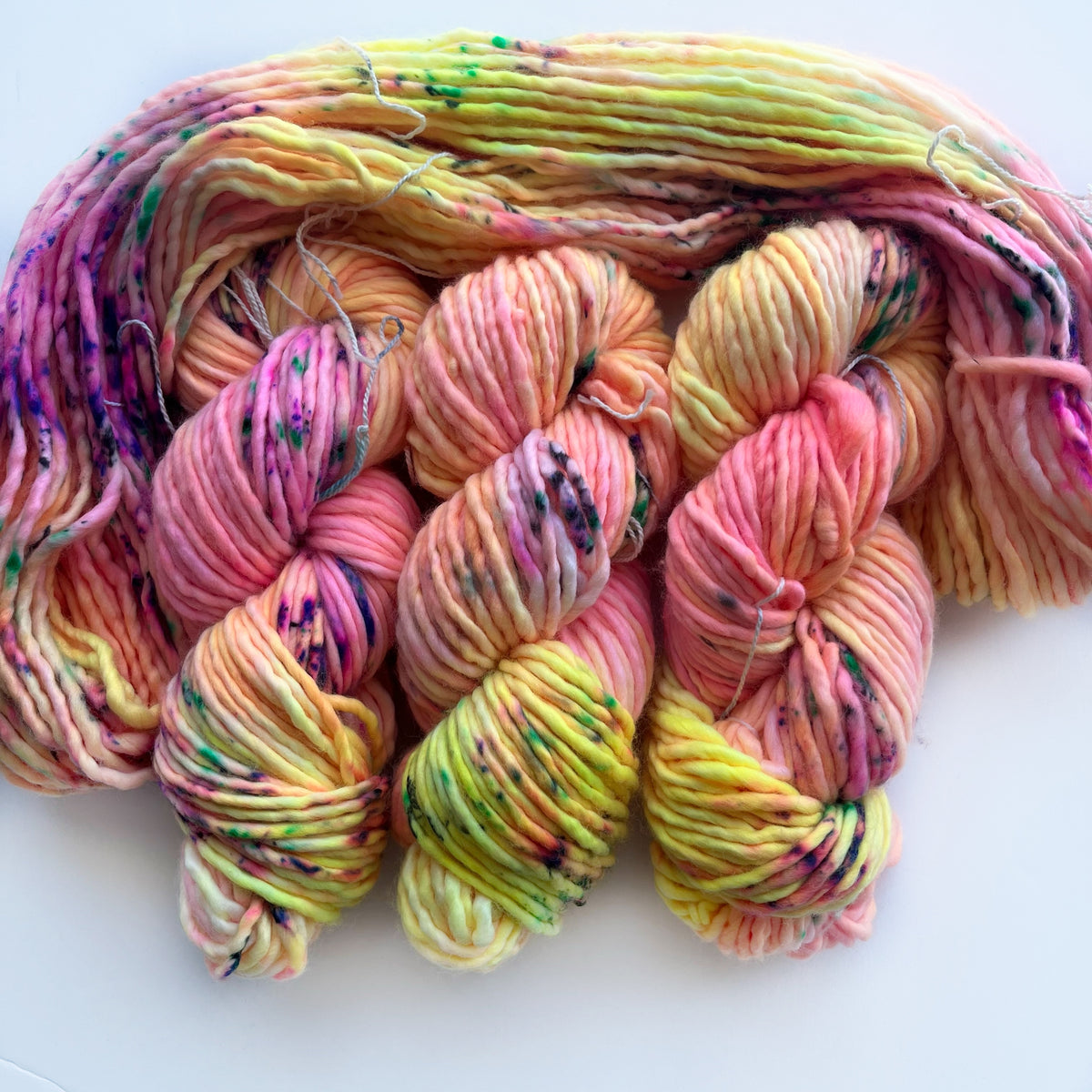 Bella Fluffy - Glow Stick – Fiber Fever